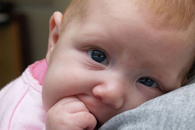 Comment réduire les problèmes d’allergies chez les bébés